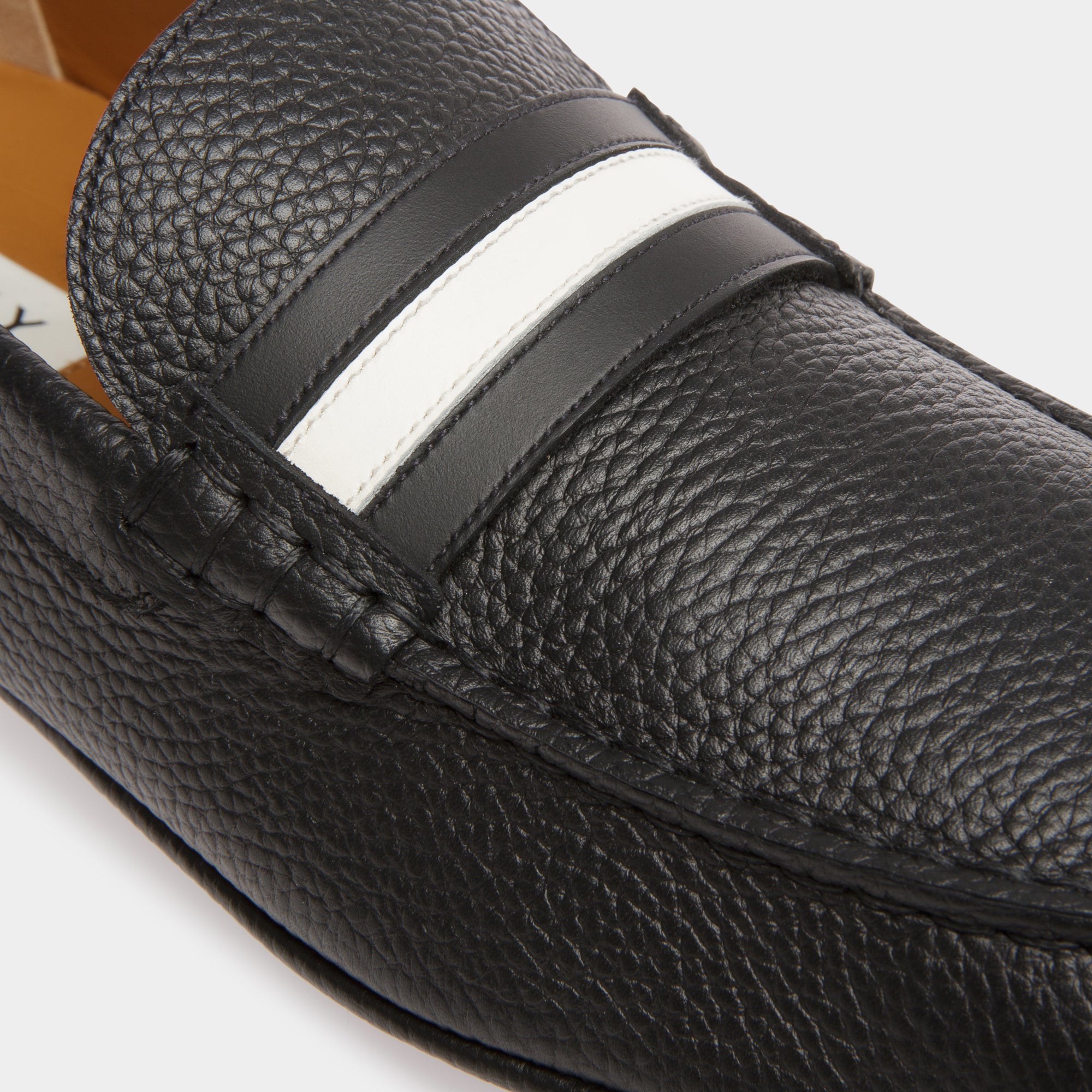 Bally Outlet
